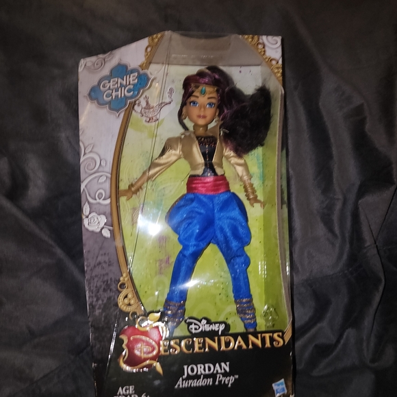 Disney | Toys | New Descendants Jordan Auradon Prep Genie Chic Figure ...